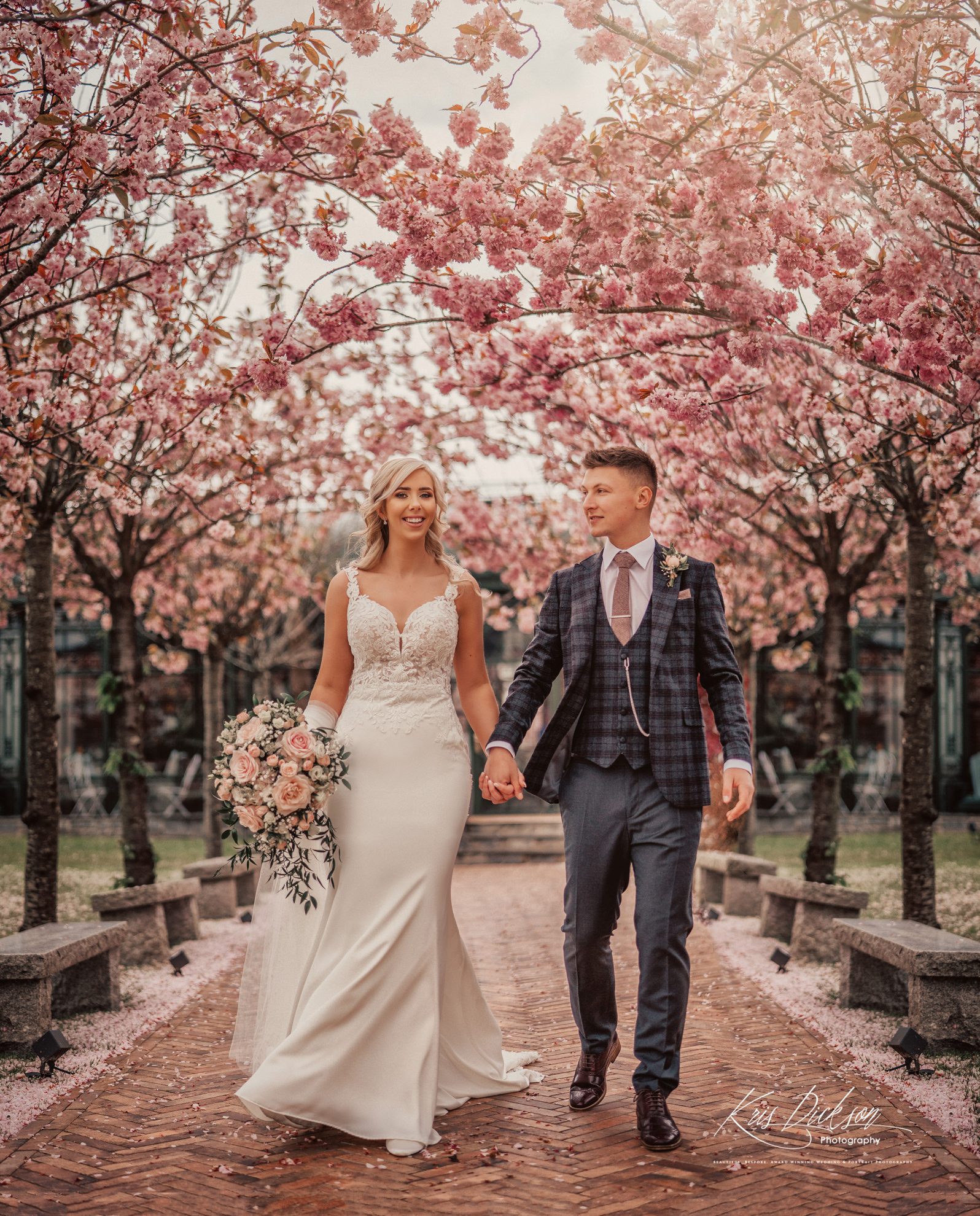 Wedding of the Week: Nikki & Stephen's Romantic and Relaxed Galgorm ...