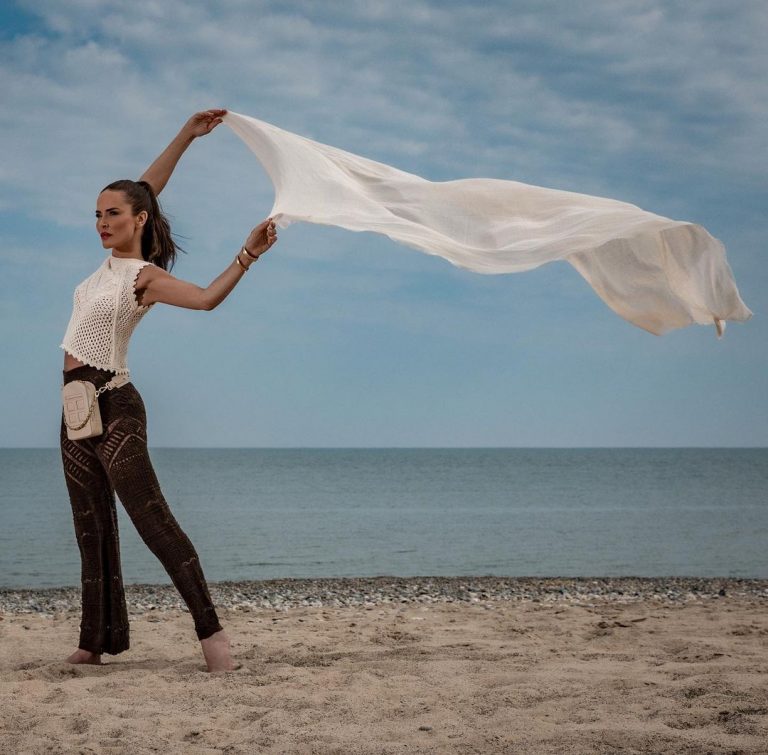 Model Sophie Anderton marries Count Kaz Balinski-Jundzill in Ireland ...