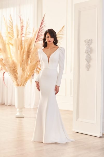 How To Create Your Own 007 Bond Style Wedding | Wedding Journal